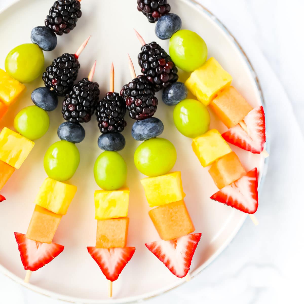 Rainbow Fruit Skewers Planted In The Kitchen Rainbow Fruit Skewers Planted In The Kitchen