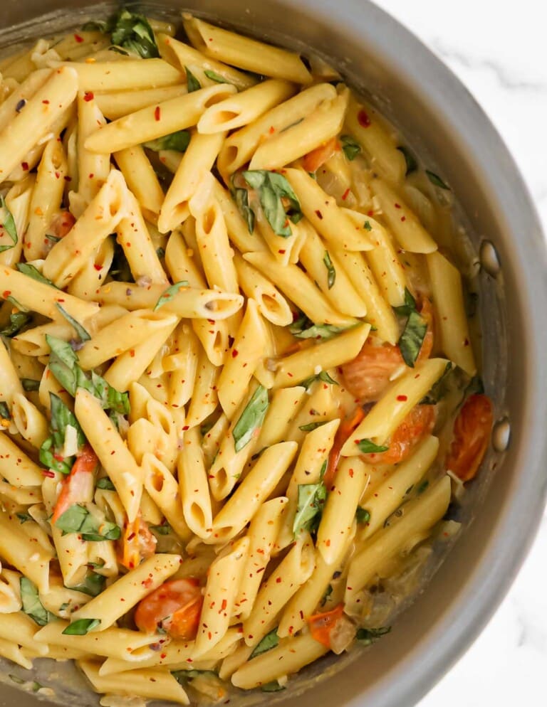 Creamy Hummus Pasta - Planted in the Kitchen